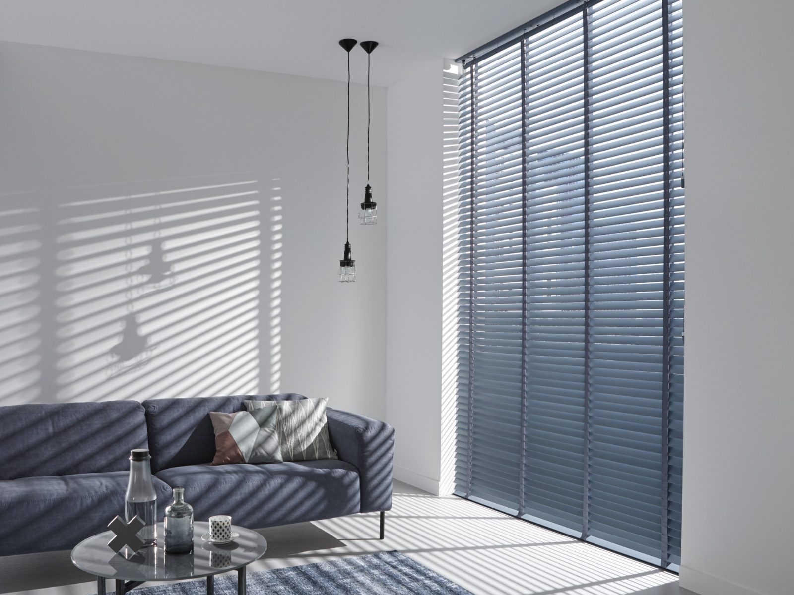 Houten jaloezieën op maat gemaakt van Bodecor - Raamdecoratie